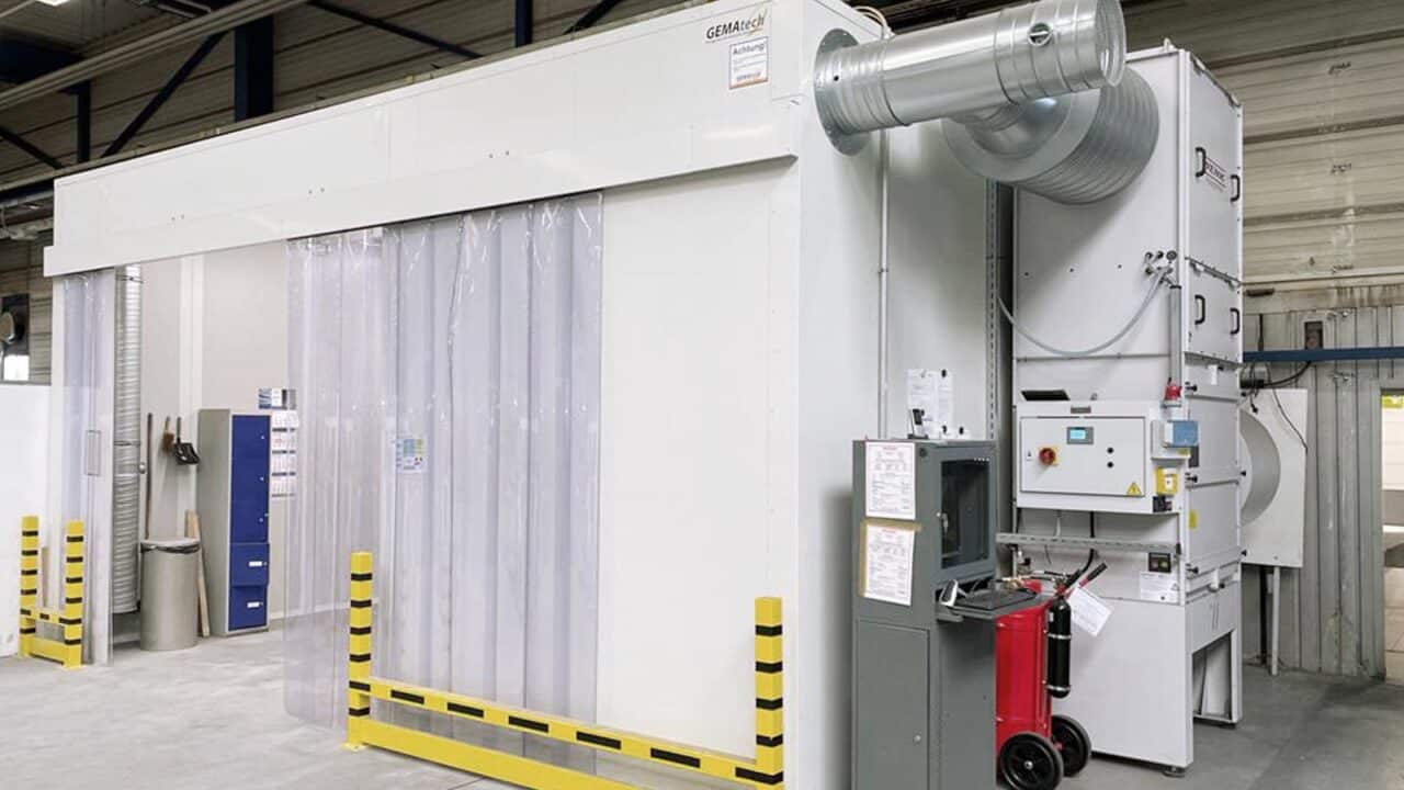 Sound insulation for extraction units and extraction cabins